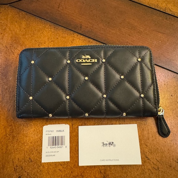 Coach | Bags | Coach Black Quilted Womens Wallet | Poshmark